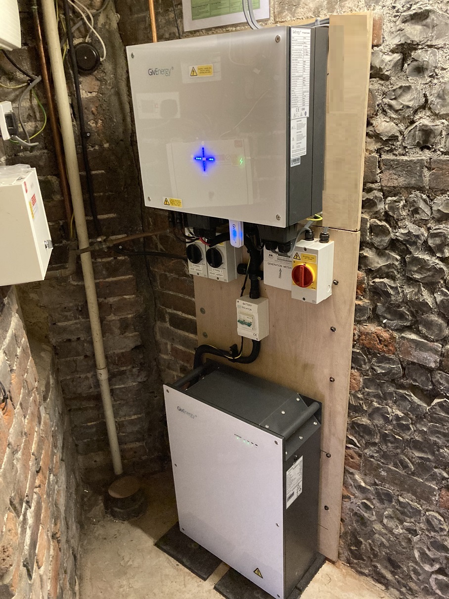 GivEnergy hybrid inverter for PV system near Basingstoke