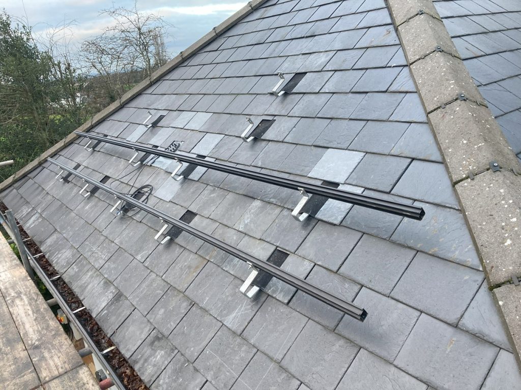 Solar PV slate roof