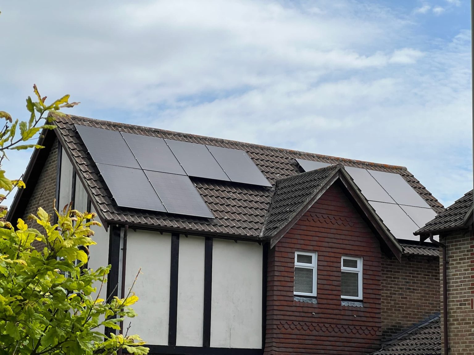 Solar PV Company in Reading and Berkshire: a Local Guide - Tethys Energy